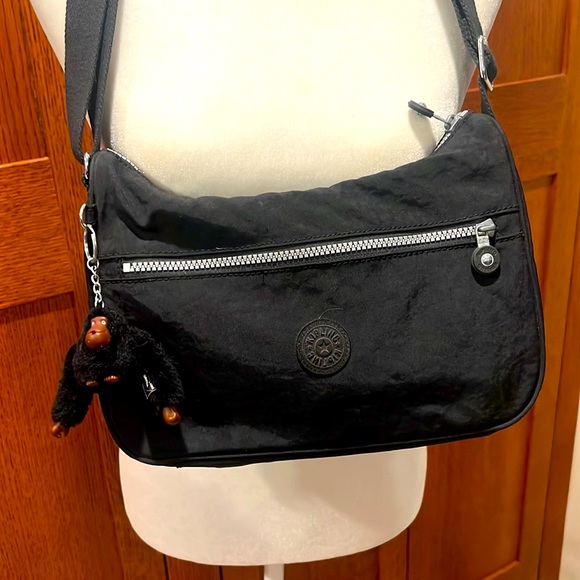 Kipling | Bags | Classic Kipling Callie Crossbody Bag Black Purse ...
